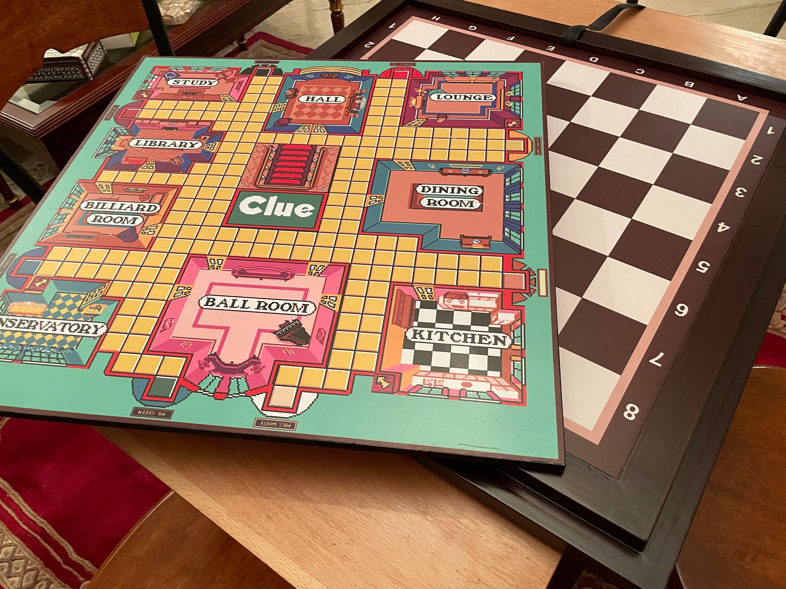 Multi-game Table, Monopoly, Scrabble, Sequence, Chess, Checkers, Cluedo ...