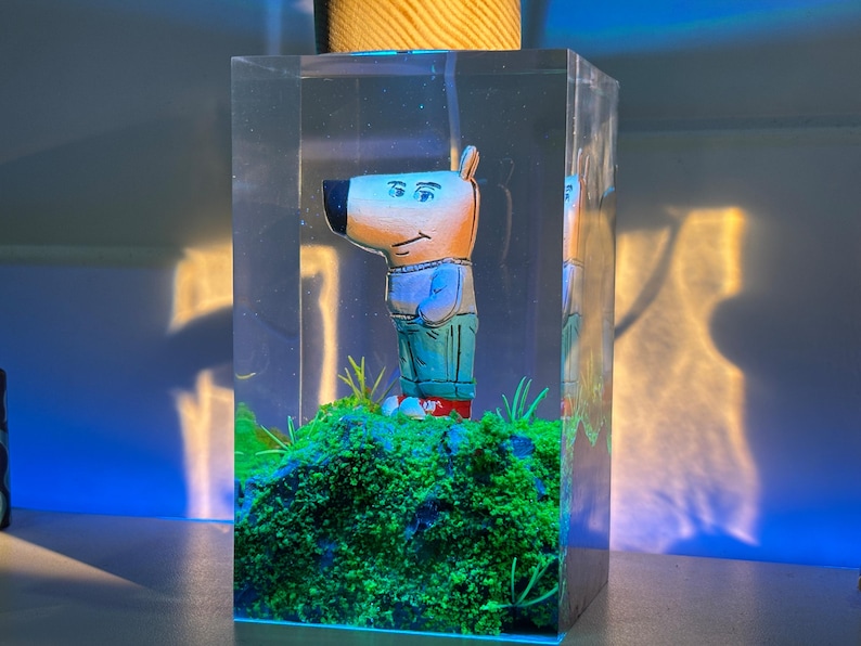 Lámpara de resina Chill Guy Meme, diorama hecho a mano - Etsy España