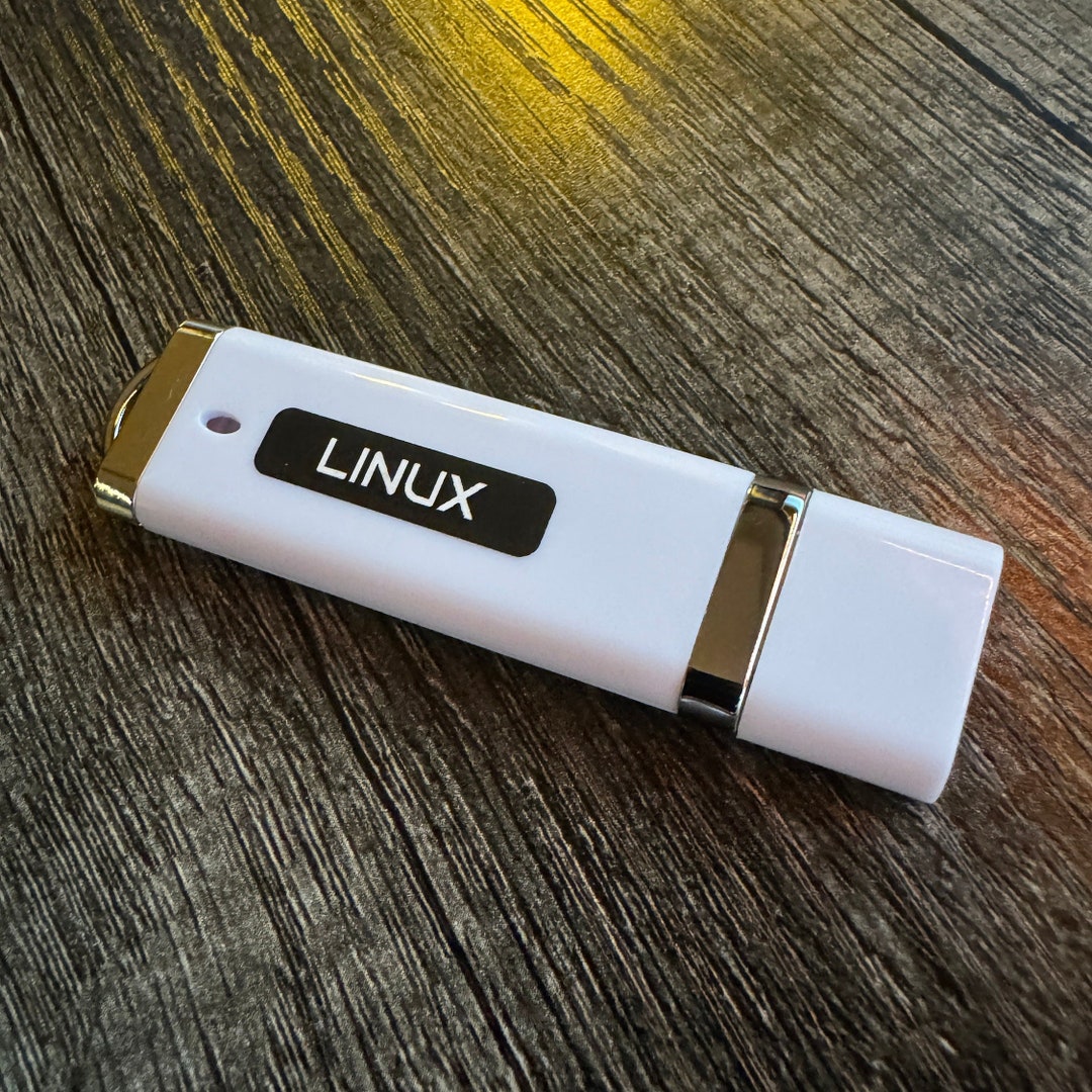 Multiboot 4 in 1 USB 16GB Bootable Flash Drive Ubuntu, Linux Mint ...