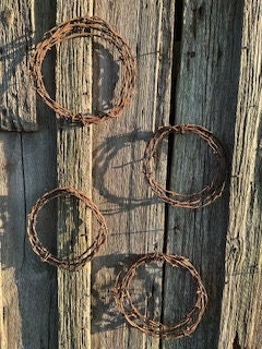 Mini Barbed Wire Wreath. Rustic Decor. Farmhouse Wreath - Etsy