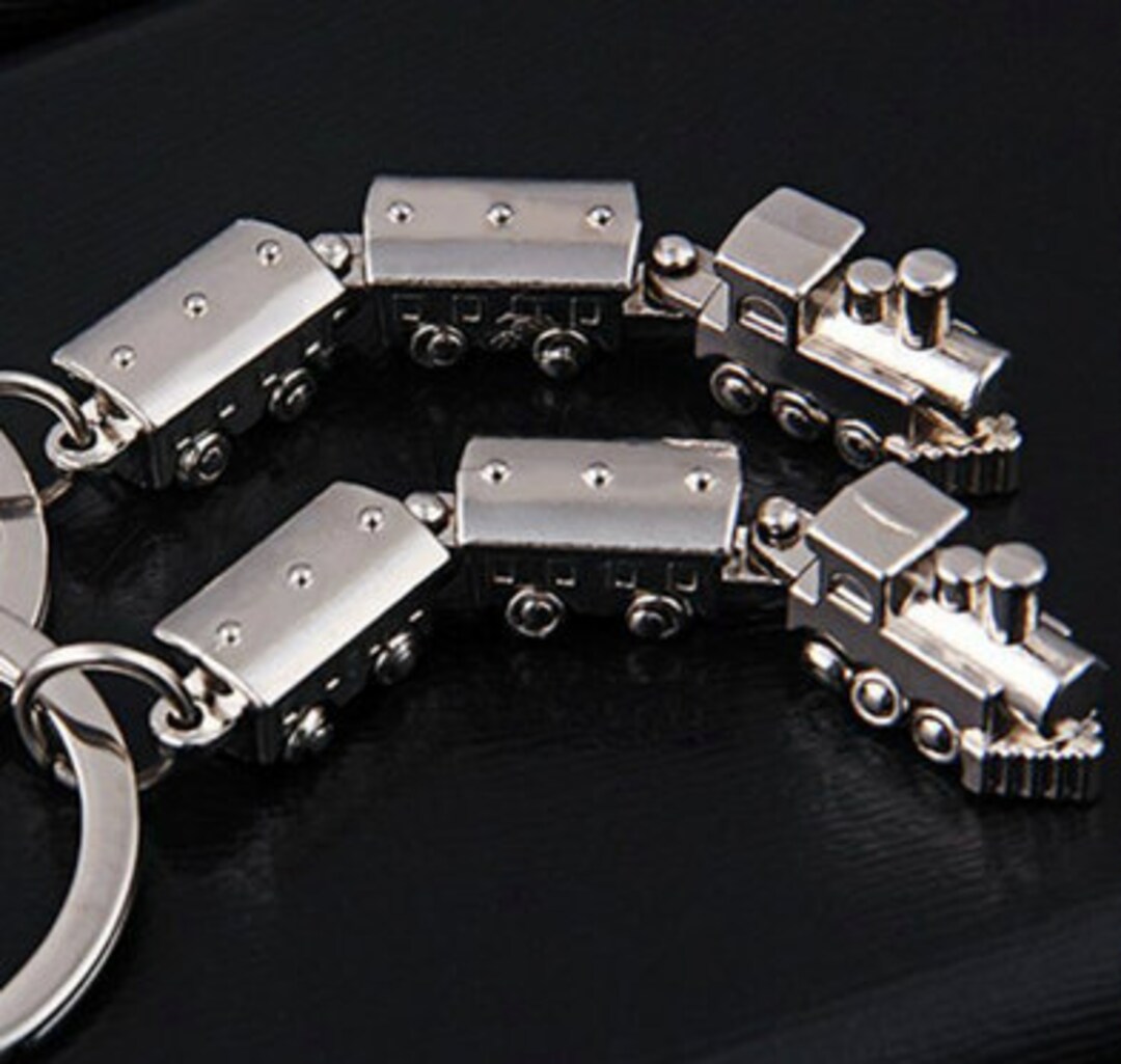 Train Charm Keychain Key Ring Chain 3D Movable Steam Engine Train ...