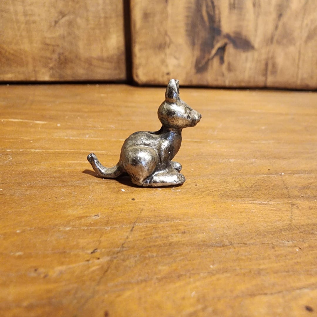 Vintage Miniature Kangaroo Figurine - Dollhouse Decor - Zoo Animal - Etsy