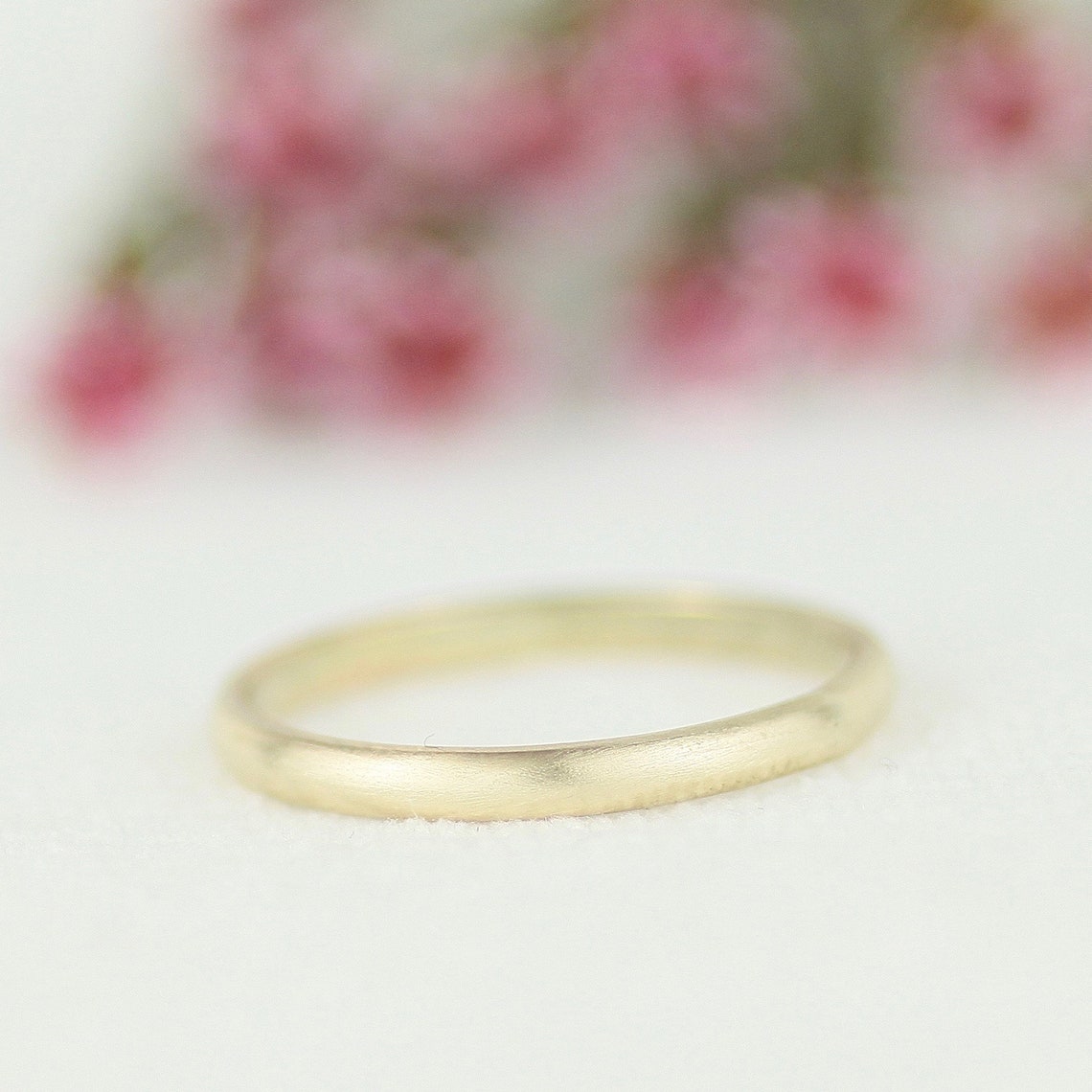 9ct Gold Recycled Wedding Ring. Simple 2mm D Shape Wedding Band ...
