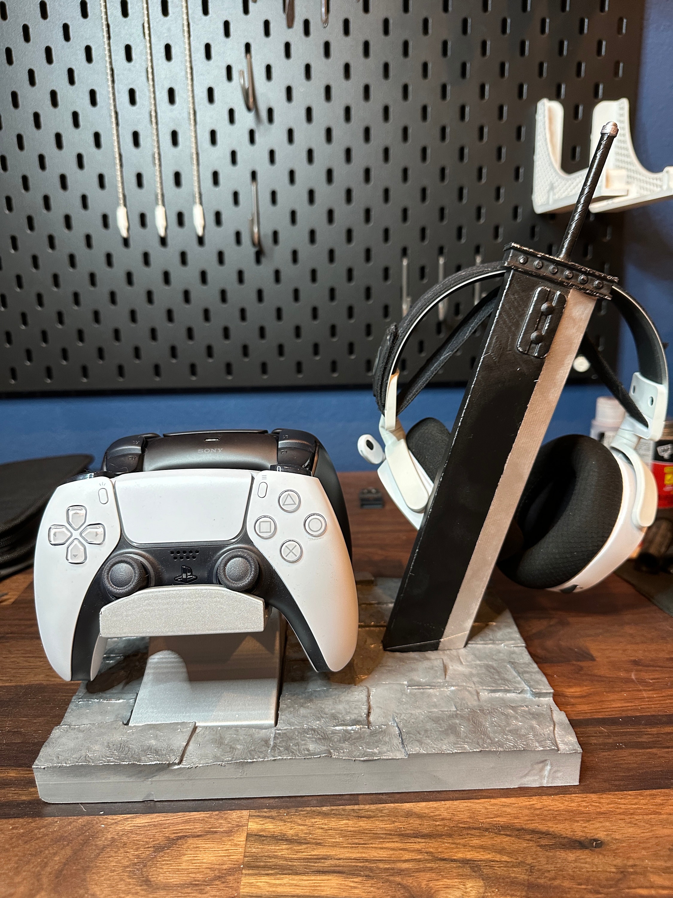 Buster Sword Controller/headphone Stand - 3d File ONLY - Etsy