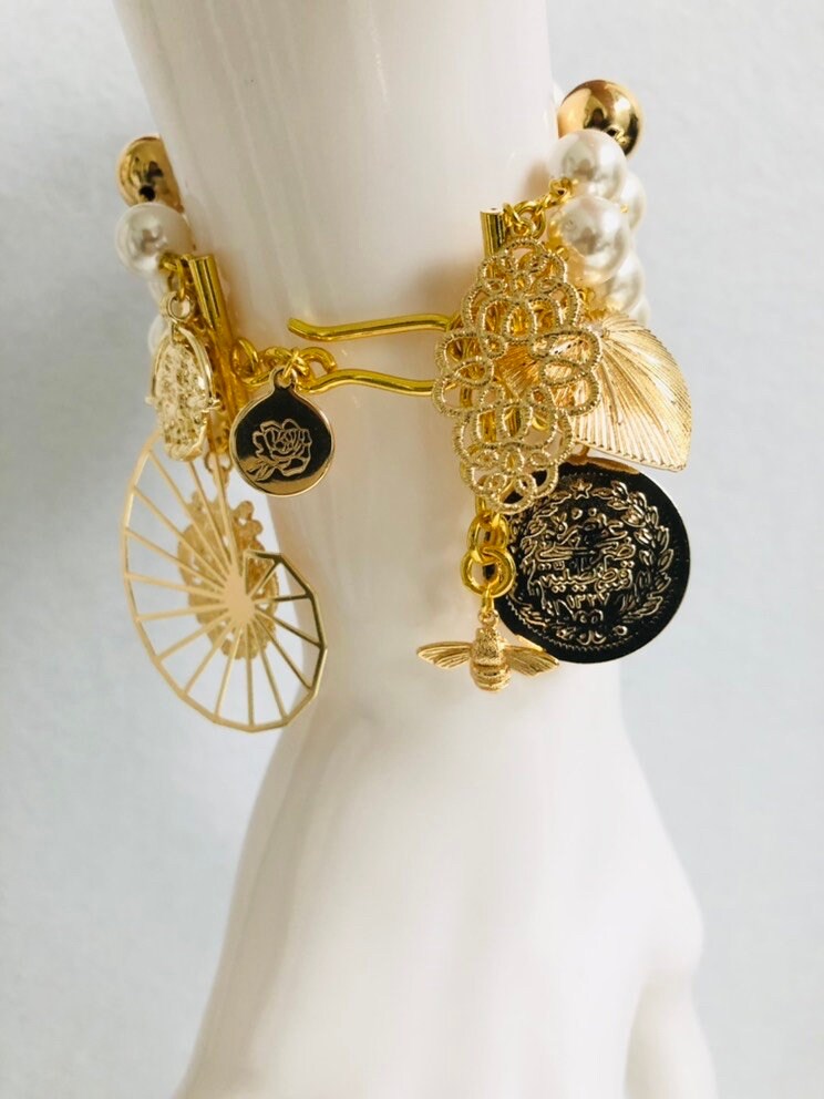 Rear Window Lisa Fremont Grace Kelly Pearl Bracelet for - Etsy