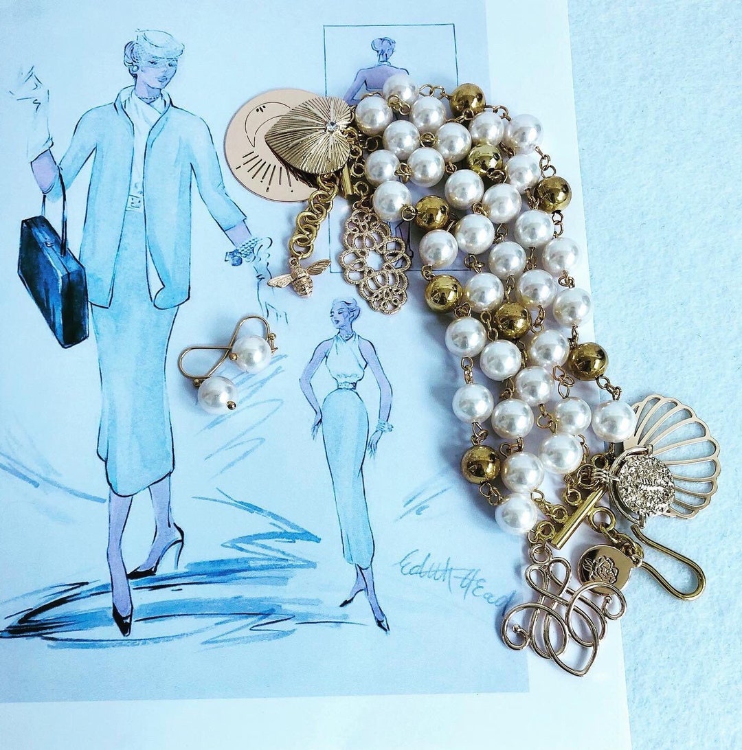 Rear Window Lisa Fremont Grace Kelly Bracelet in Pearl and Gold Charms ...