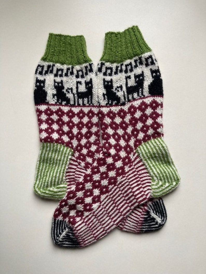 The Cats Sock Knitting Pattern With Cats for Size 38 Until and With 43 ...