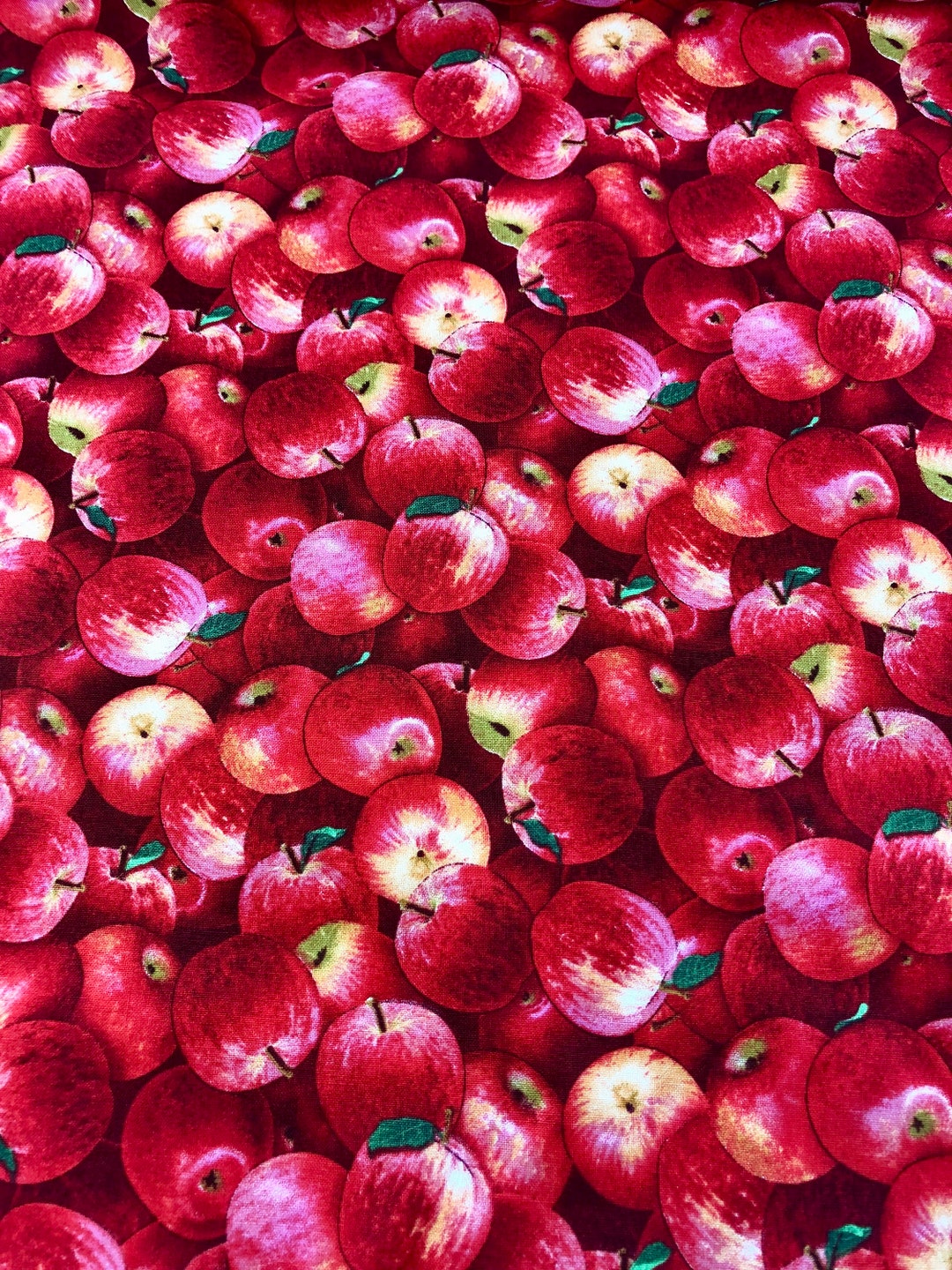 Apples Fabric by the Yard Apples Allover Delicious Apples 100% Cotton ...