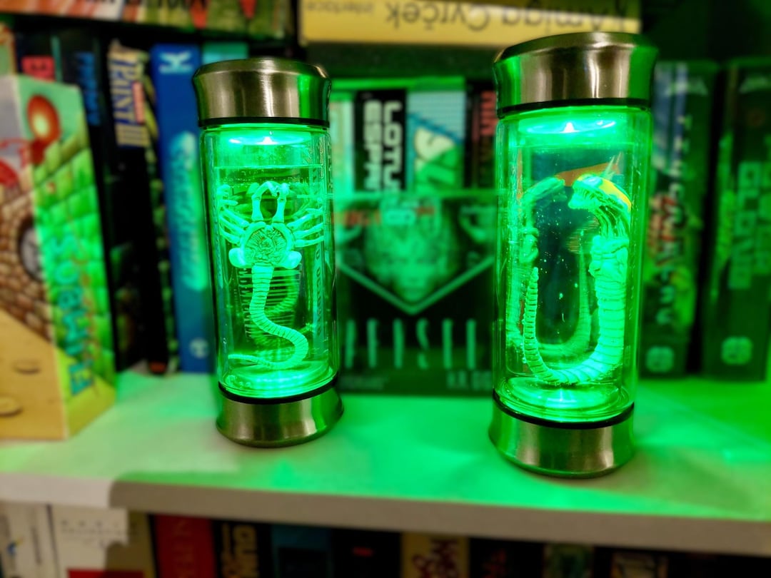 Xenomorph Lamp SET of 2 With LED Lights, Sci-fi Alien Specimen Jar ...