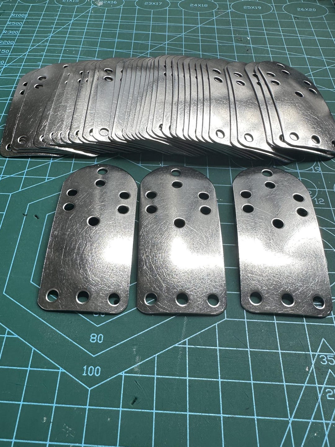 Stainless Steel Lamellar Armor Plates: Curved Cosplay Scale Armor - DIY ...