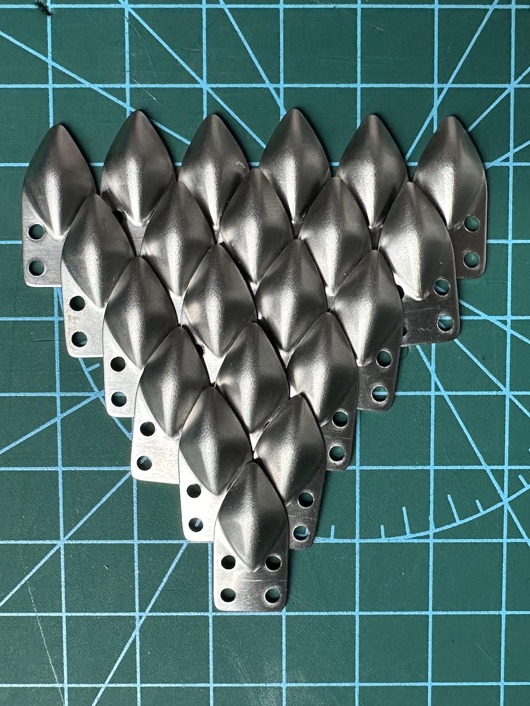 Small Stainless Steel Lamellar Armor Plates: DIY Dragon Scale ...
