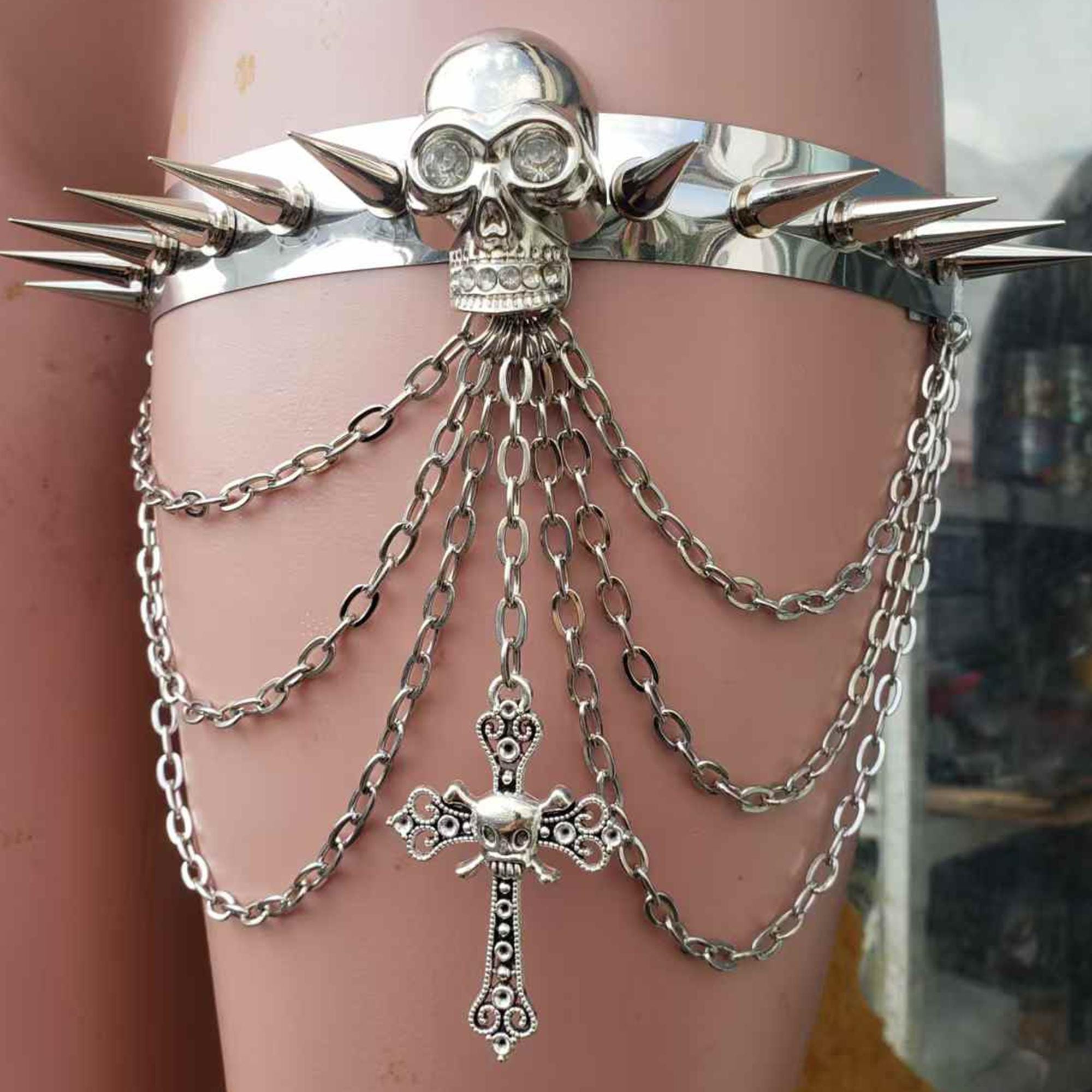 Studded Hardware Leg Chain Silver Skull Pendant Skull Stainless Steel ...