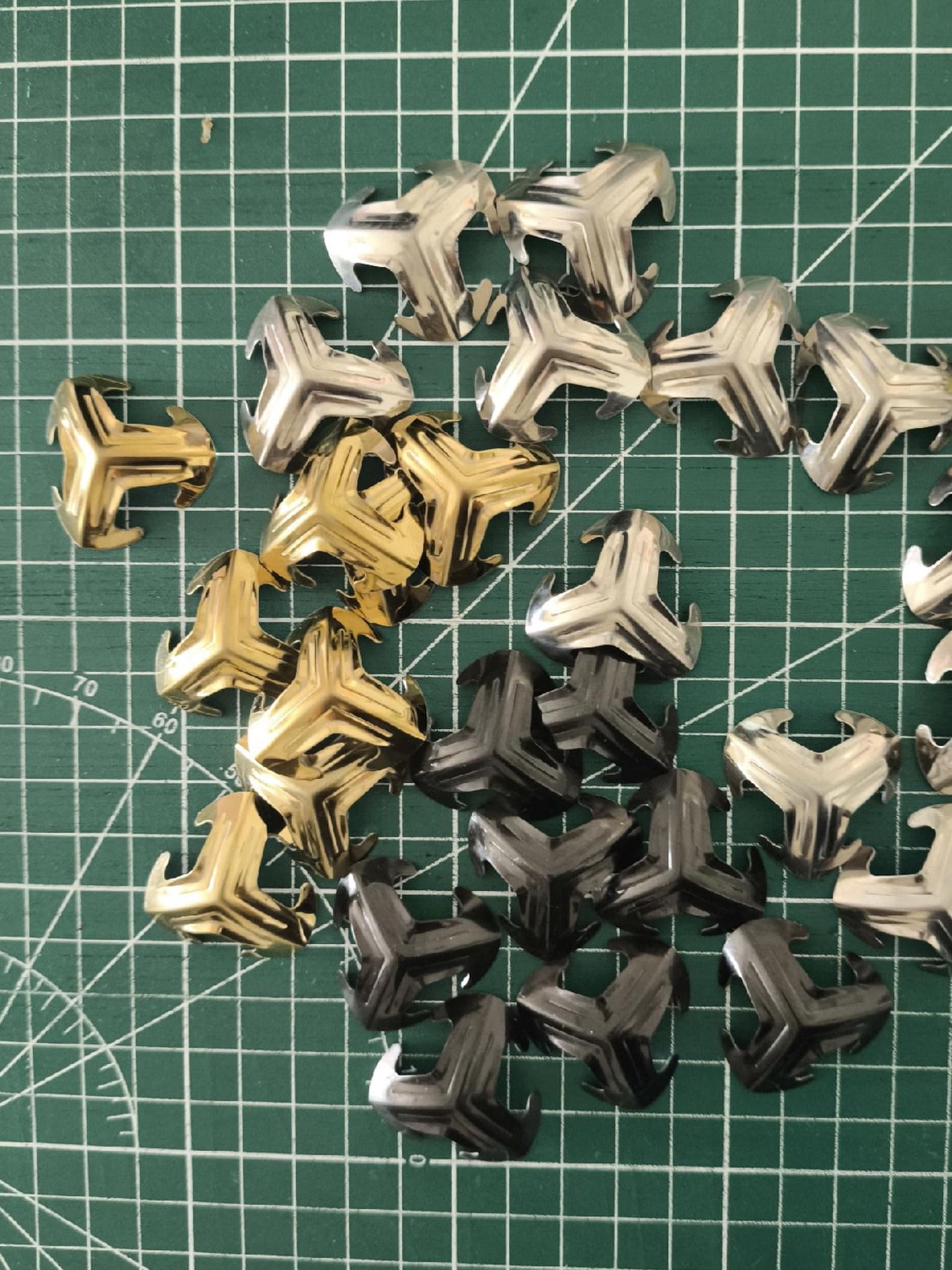 Stainless Steel Lamellar Armor Plates: DIY Dragon Scale Bracer - 30mm ...