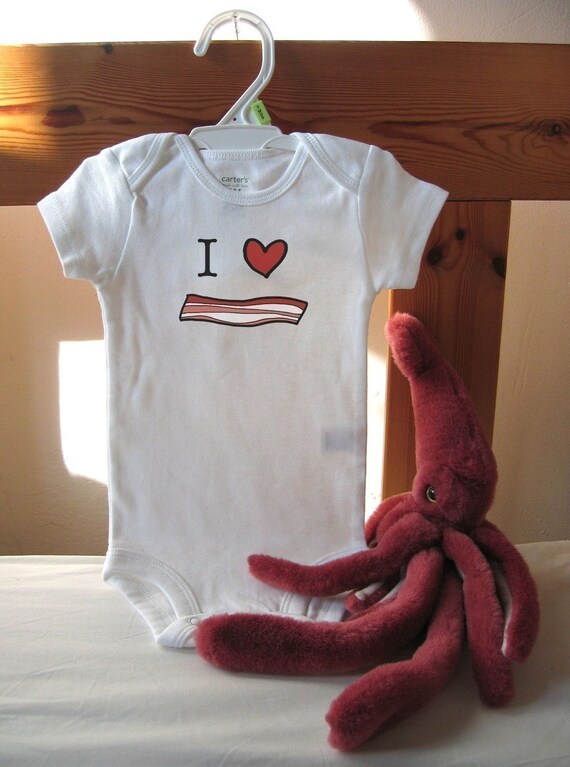 Items similar to Baby Loves Bacon Onesie on Etsy