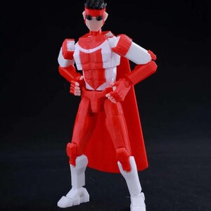 Low Poly Polygon 3D Printed Dynamic Figurines - Invincible and Omni-man ...