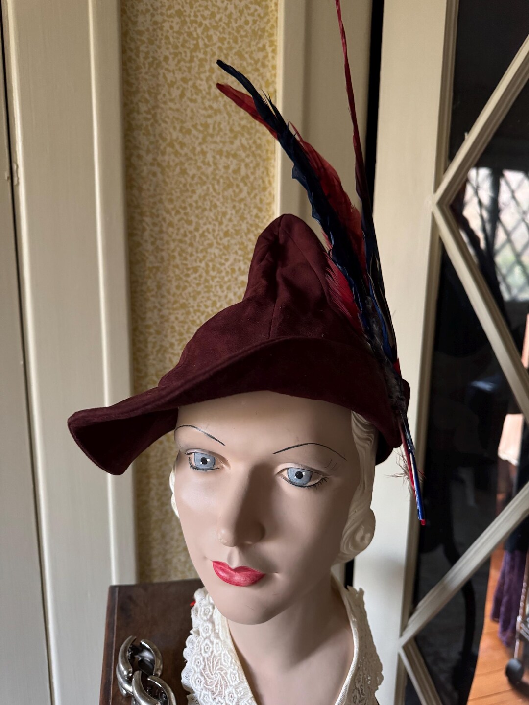 Vintage 1930s Peter Pan Robin Hood Suede Tilt Hat With Feathers - Size ...