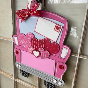 Valentines Truck Door Hanger, Valentines Wreath, Front Door Decor ...