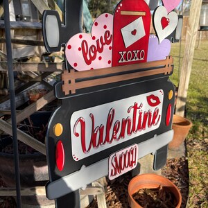 Valentines Truck Door Hanger, Valentines Wreath, Front Door Decor ...