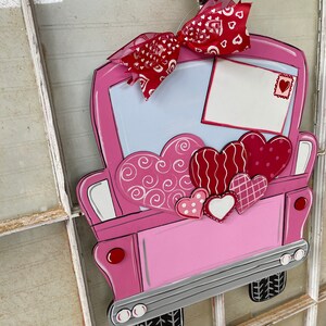 Valentines Truck Door Hanger, Valentines Wreath, Front Door Decor ...