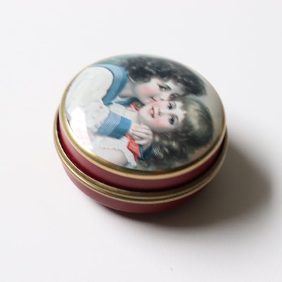 Round Tin Compact Pill Box Victorian Girls; Fancy Pil… - Gem