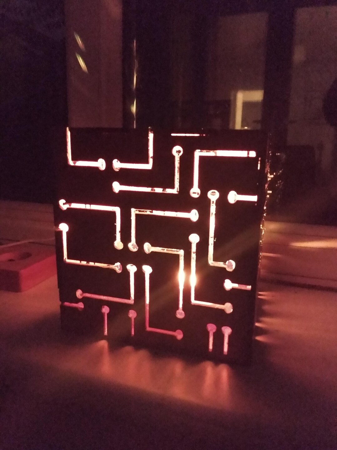 Alien Cube LED Mood Lamp Wood Remote Control Cypherpunk Futuristic ...