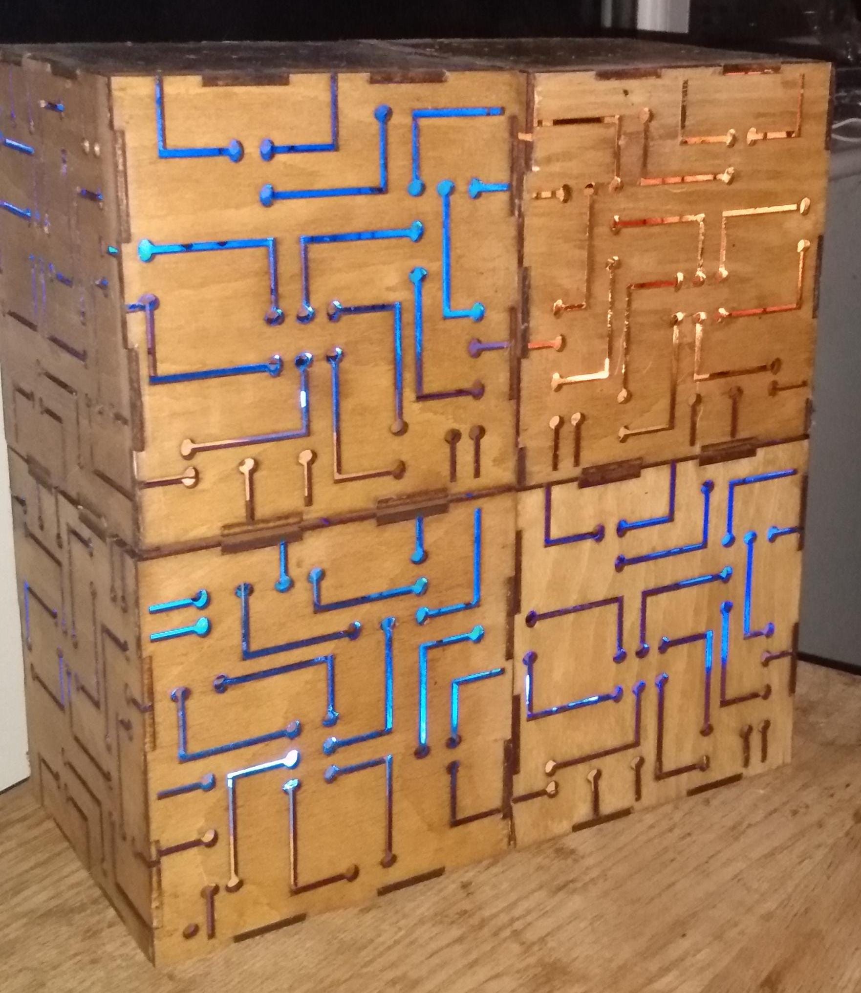 Alien Cube LED Mood Lamp Wood Remote Control Cypherpunk Futuristic ...