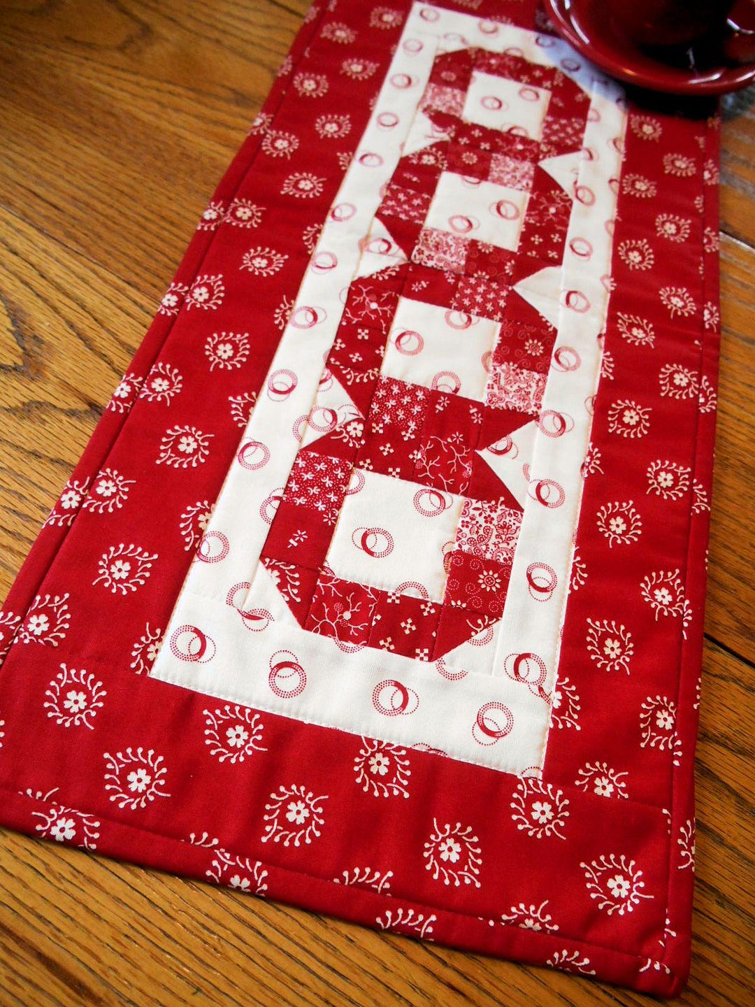 Circled With Love Table Runner Pincushion Pattern - Table Runner Quilt Patterns - Sewing ...