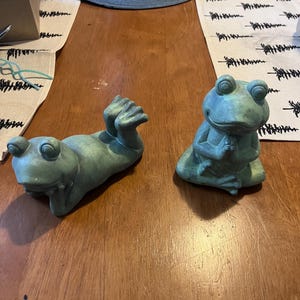 Pair of Vintage Ceramic Frog Figurines Lying Down and Yoga Yogi - Etsy