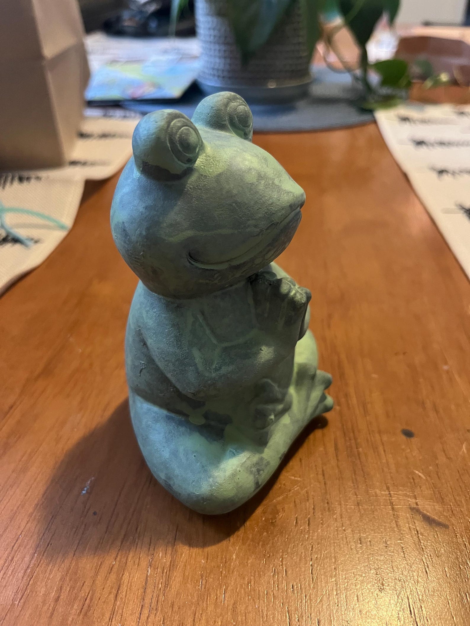 Pair of Vintage Ceramic Frog Figurines Lying Down and Yoga Yogi - Etsy