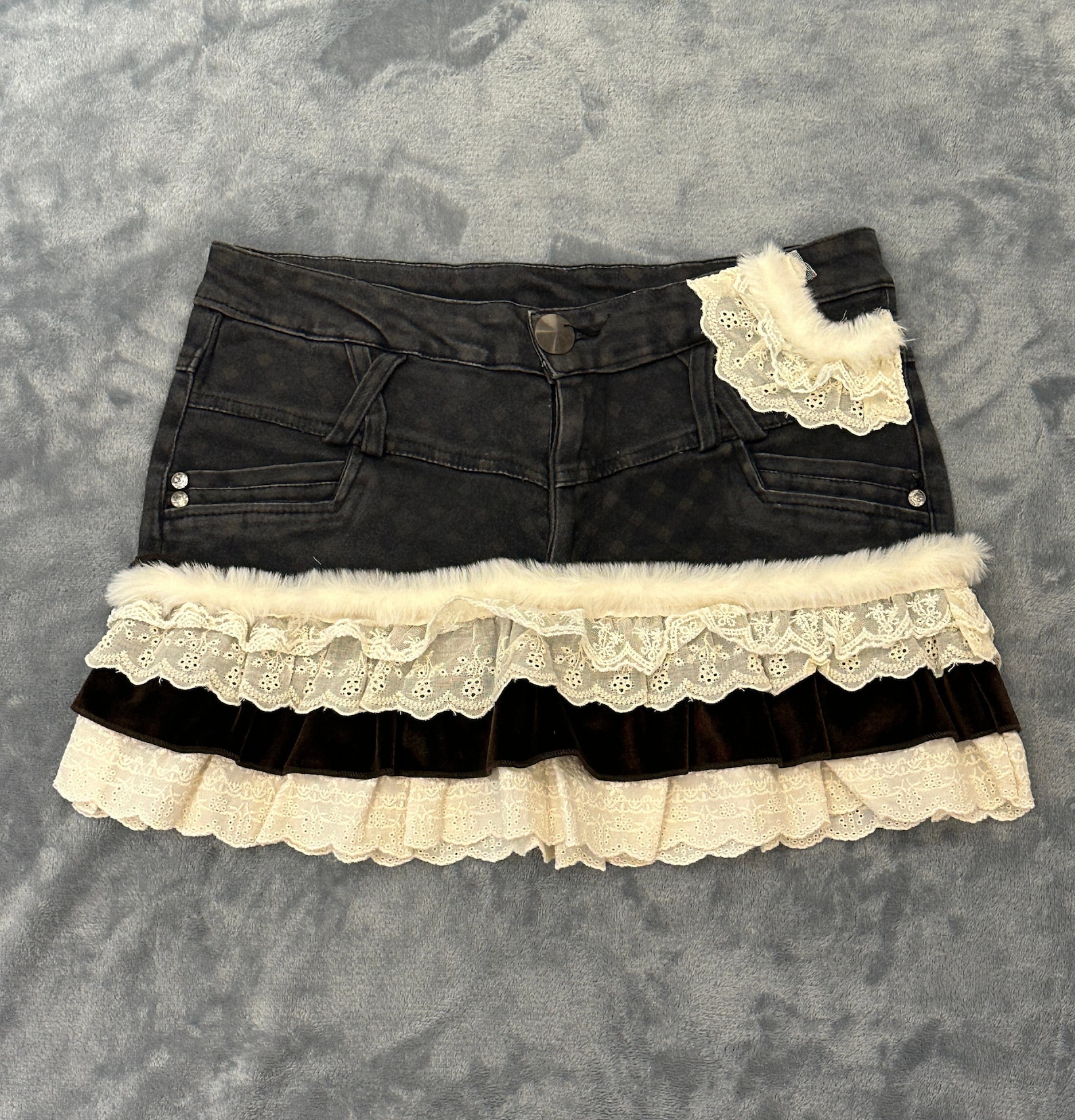 Reworked Denim Gyaru Y2k Black and White Ruffles Lace Low-waist Mini ...
