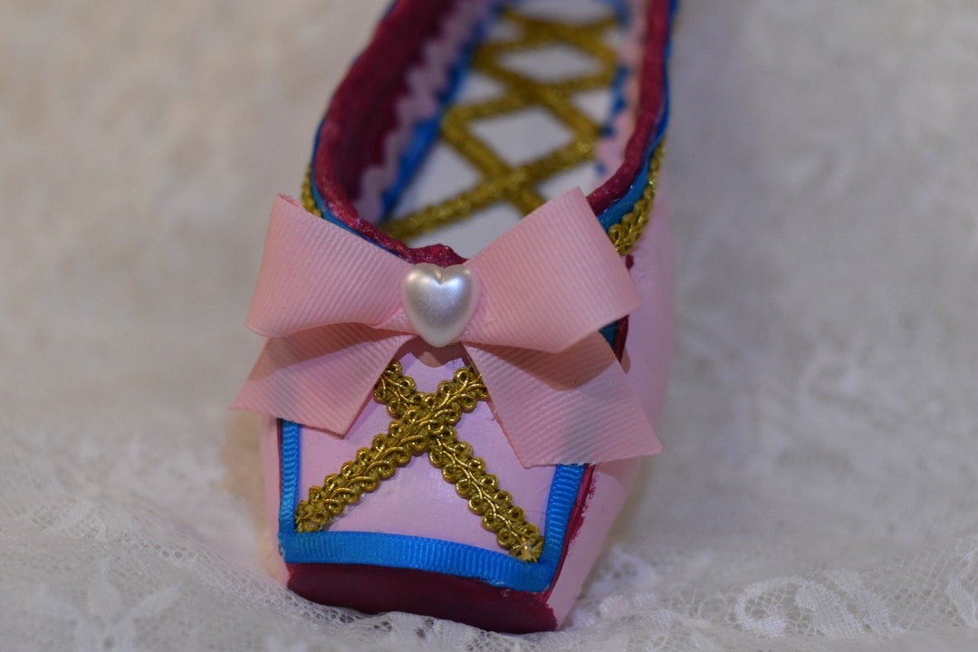 Painted Pointe Shoe-the Nutcracker Gingers - Etsy