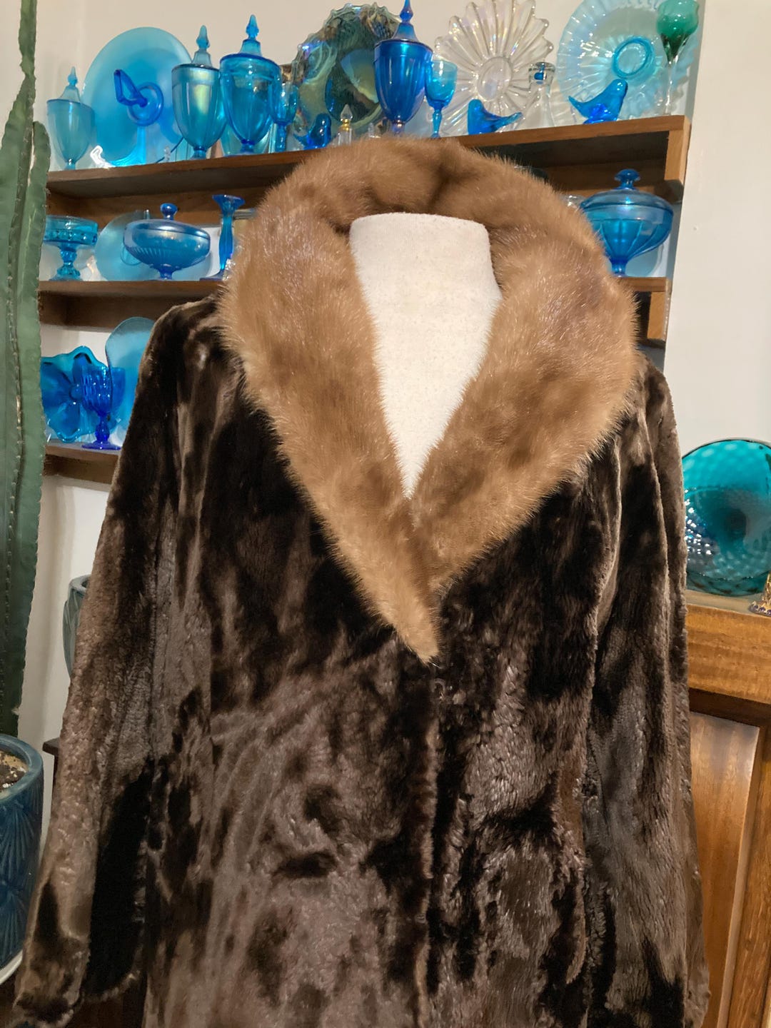 Sheared Beaver Coat - Size 10 - Mink Collar, Full Length Fur Coat ...