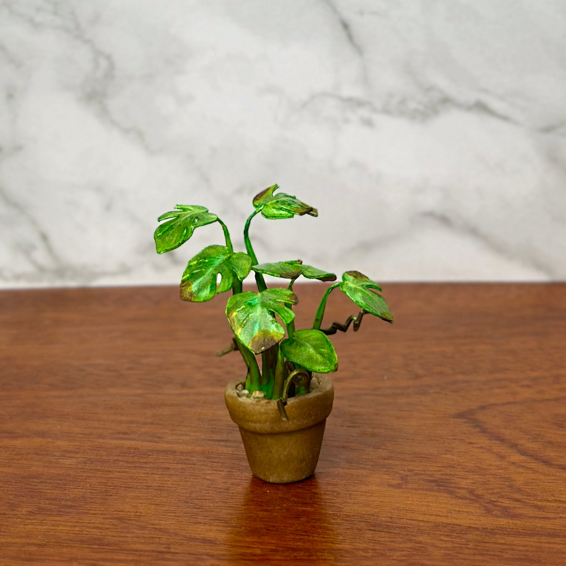 Handmade Miniature Monstera Plant – 1/12 Scale Dollhouse Decor - Etsy