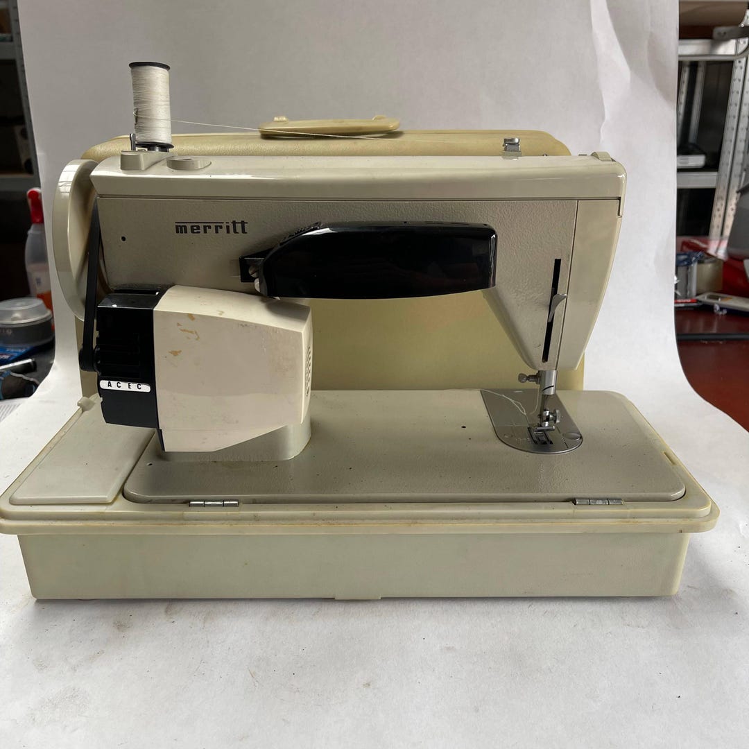 Vintage Merritt Singer Type MI 6 Sewing Machine With Case White - Etsy