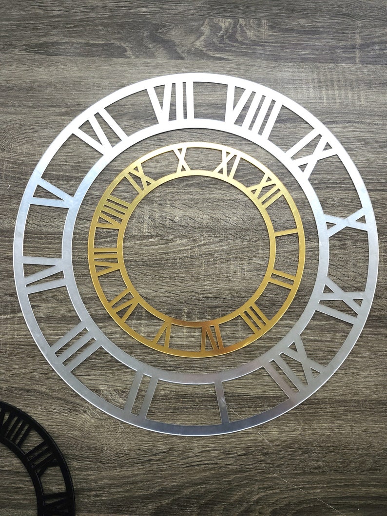 Acrylic Face Clock Mirrored Frame, Resin Epoxy Art, Wall Clock Supplier ...