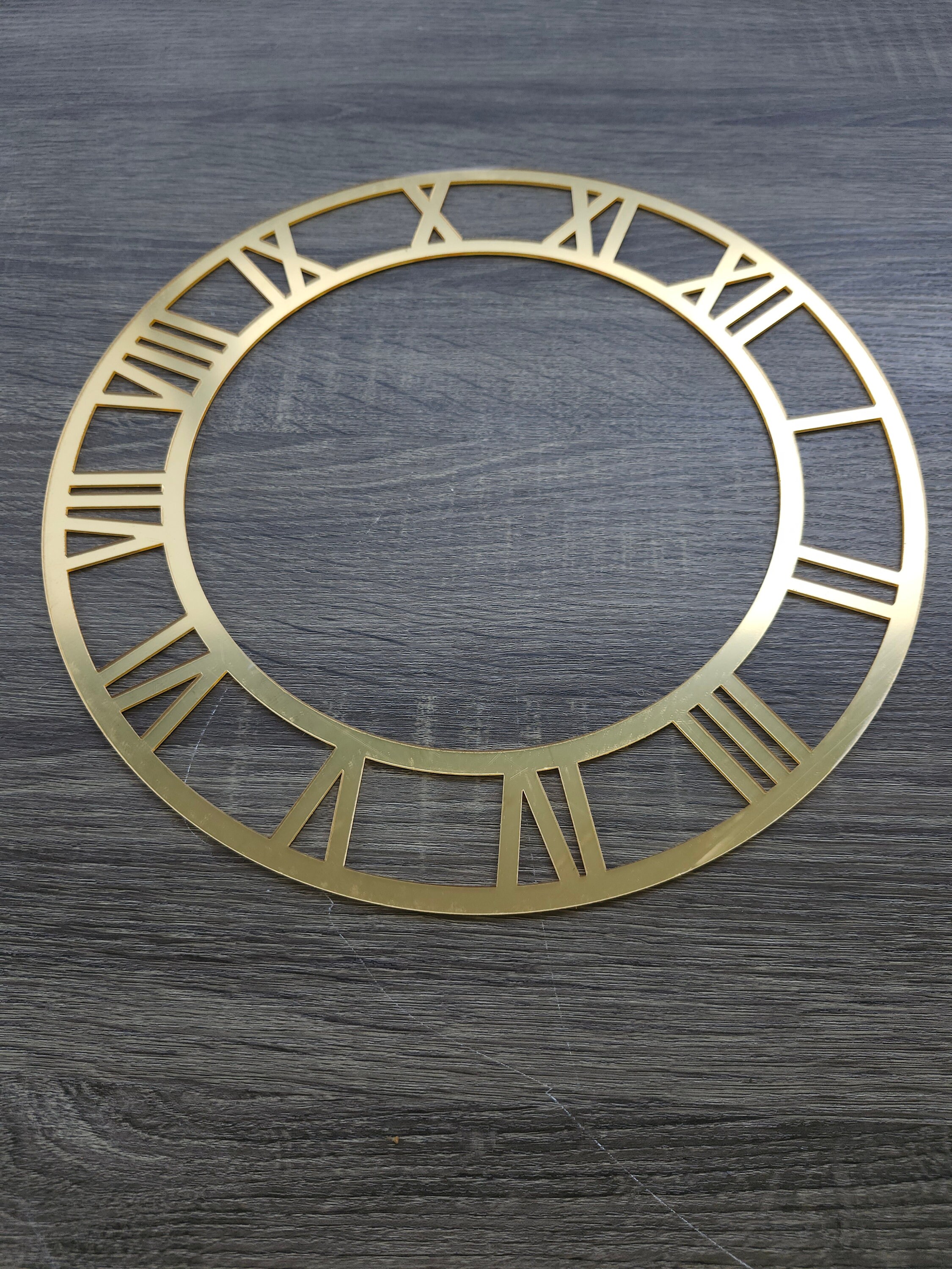 Acrylic Face Clock Mirrored Frame, Resin Epoxy Art, Wall Clock Supplier ...