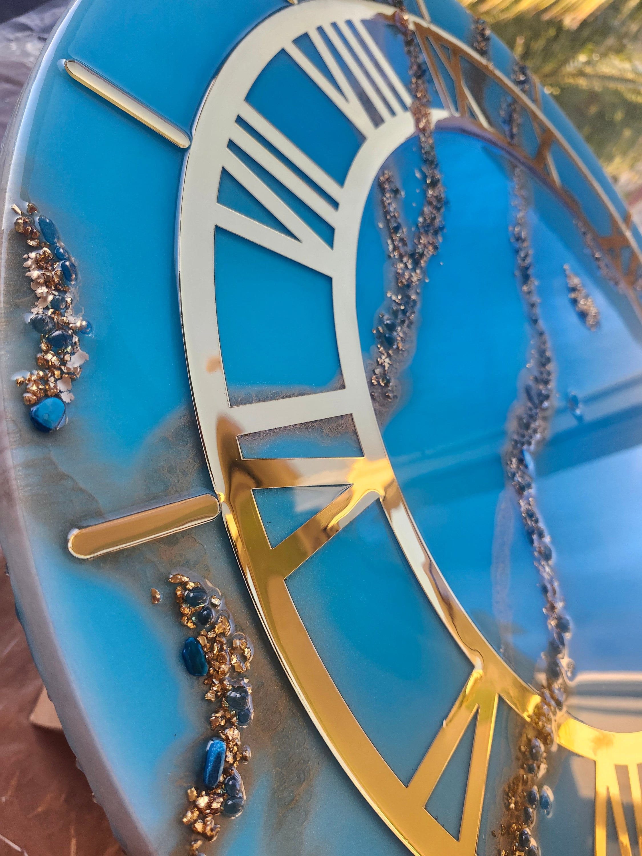 Acrylic Face Clock Mirrored Frame, Resin Epoxy Art, Wall Clock Supplier ...