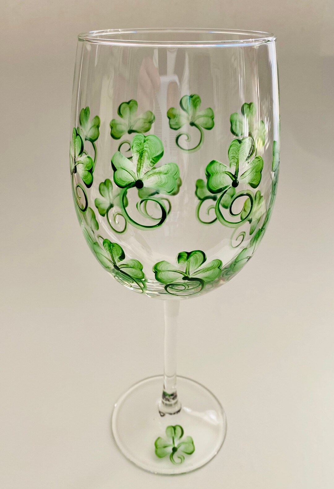 Hand Painted Shamrock Wine Glass: Celtic St. Patrick's Day Decor - Etsy