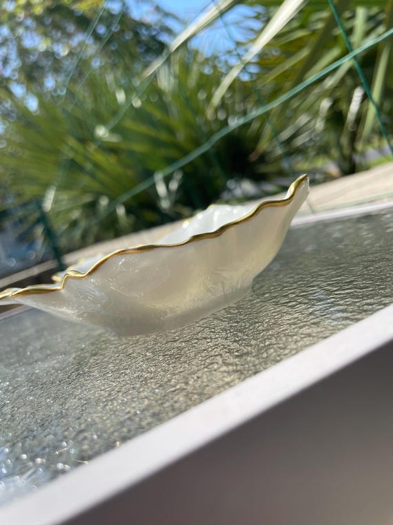 Vintage Limoges France Leaf Dish - Gem