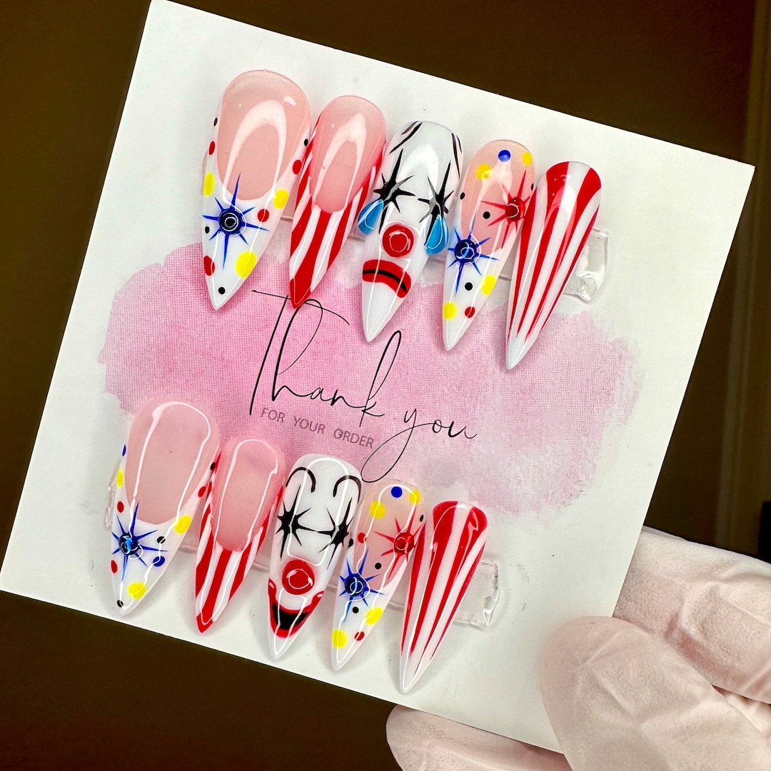 3D Spooky Summer Circus Clown Nail Art | Circus Clown | Press on Nails ...