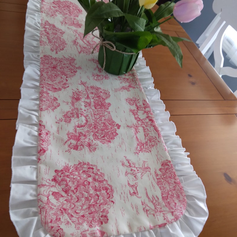 Ruffled Table Runner - Etsy