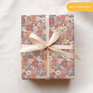 Delilah Floral Seamless Pattern in White - Etsy