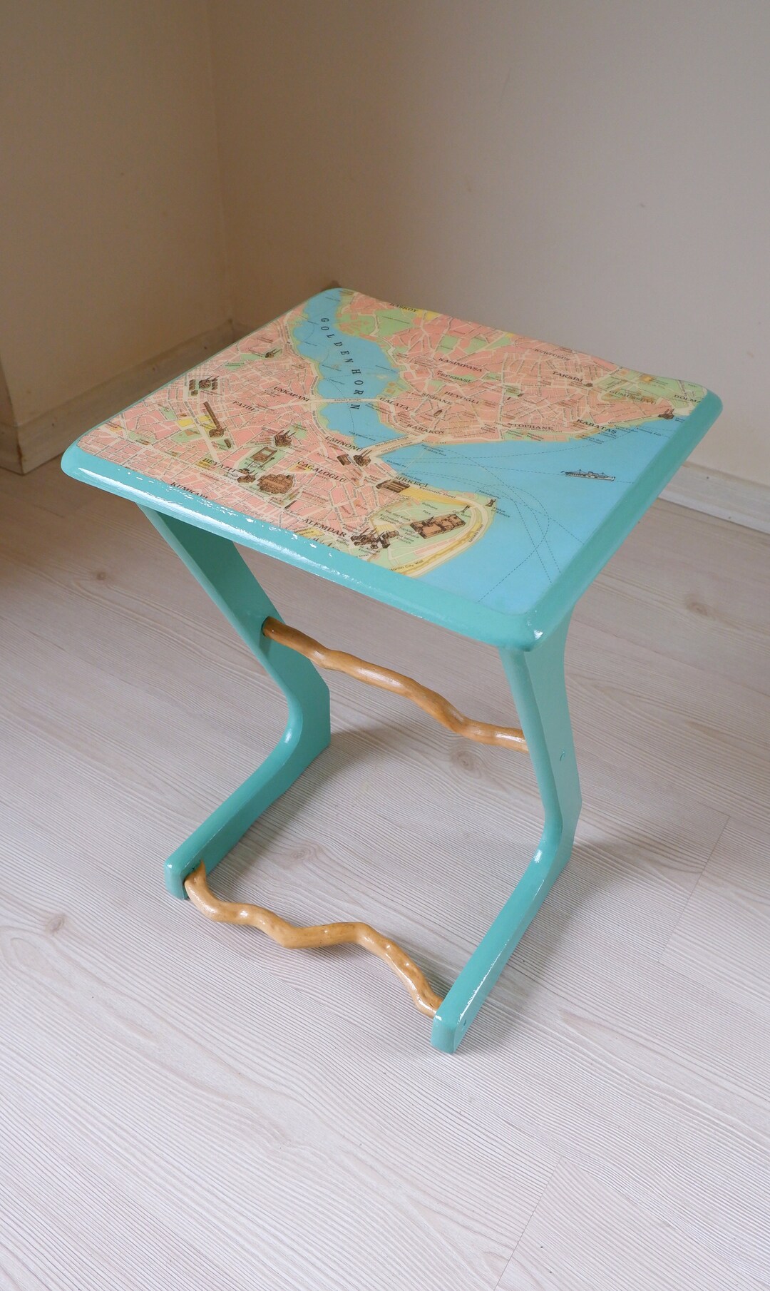 Vintage Map Side Table, End Table With Driftwood and Vintage Map of Istanbul, Wooden Furniture ...