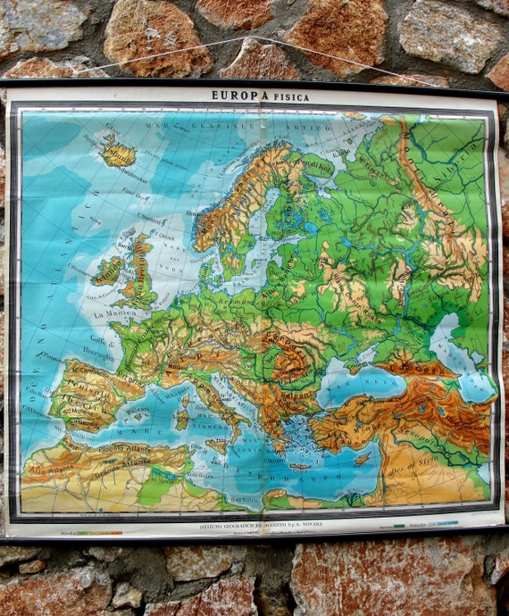Vintage Europe School Map Pull Down Map 1971 Made in Italy | Etsy