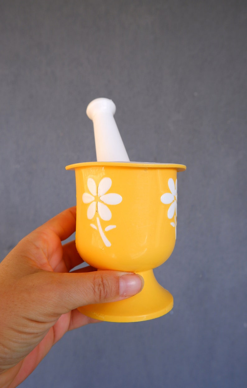Retro Plastic Pestle and Mortar Set: 1960s Kitsch Kitchen Decor - Etsy