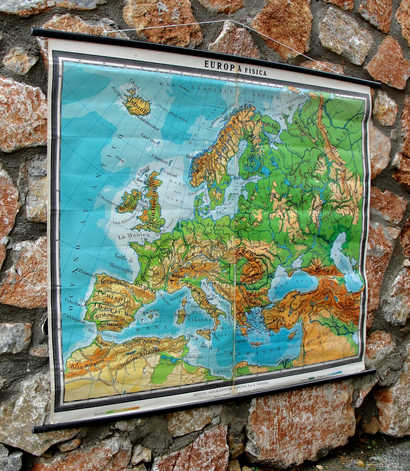 Vintage Europe School Map Pull Down Map 1971 Made in Italy | Etsy