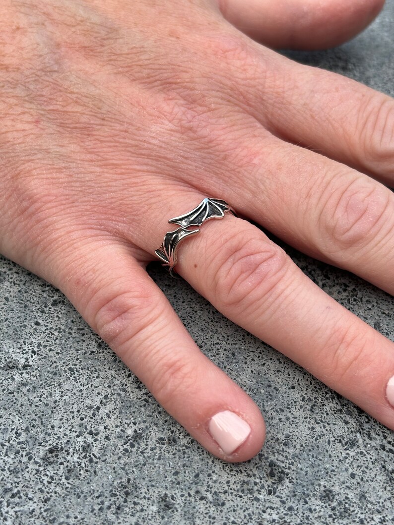 Adjustable Silver Bat Ring, Gothic Style, Entwined Bat Design, Animal ...
