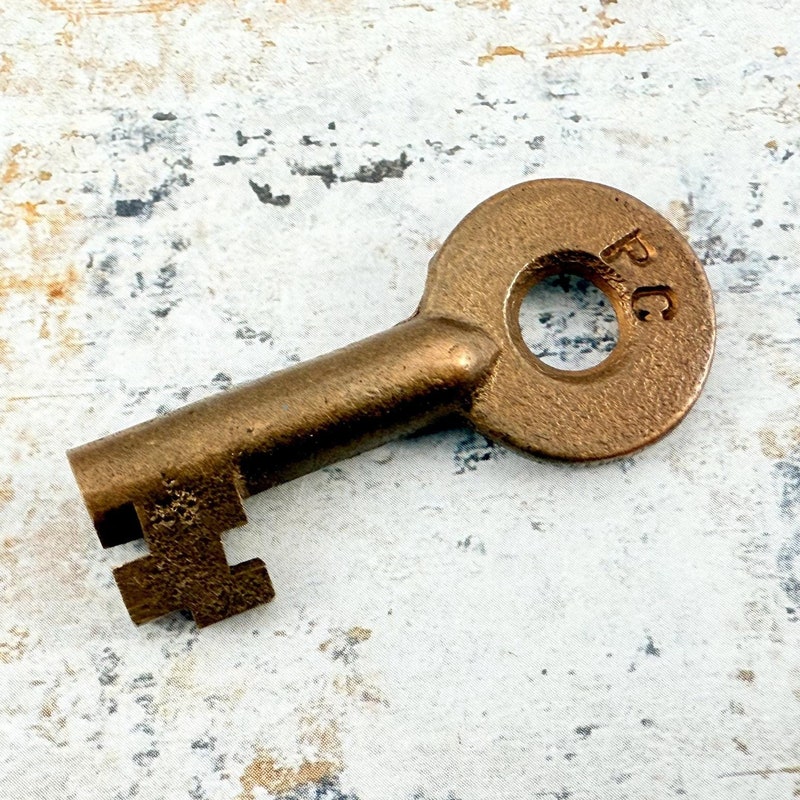 Barrel Key - Etsy