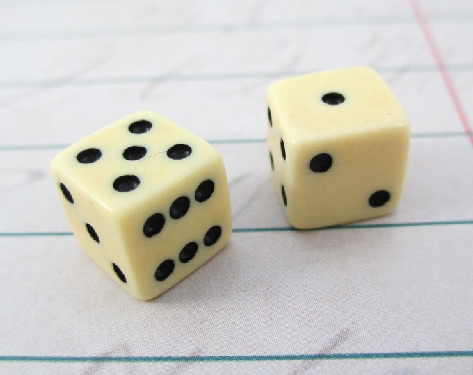 Pair of Vintage Miniature Bakelite Dice - Etsy