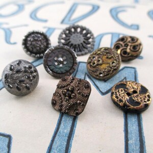 Eight Vintage Detailed Victorian and Mid Century Buttons - Etsy